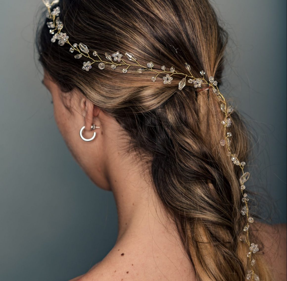 ¿Cómo elegir el tocado perfecto para ese día tan especial?