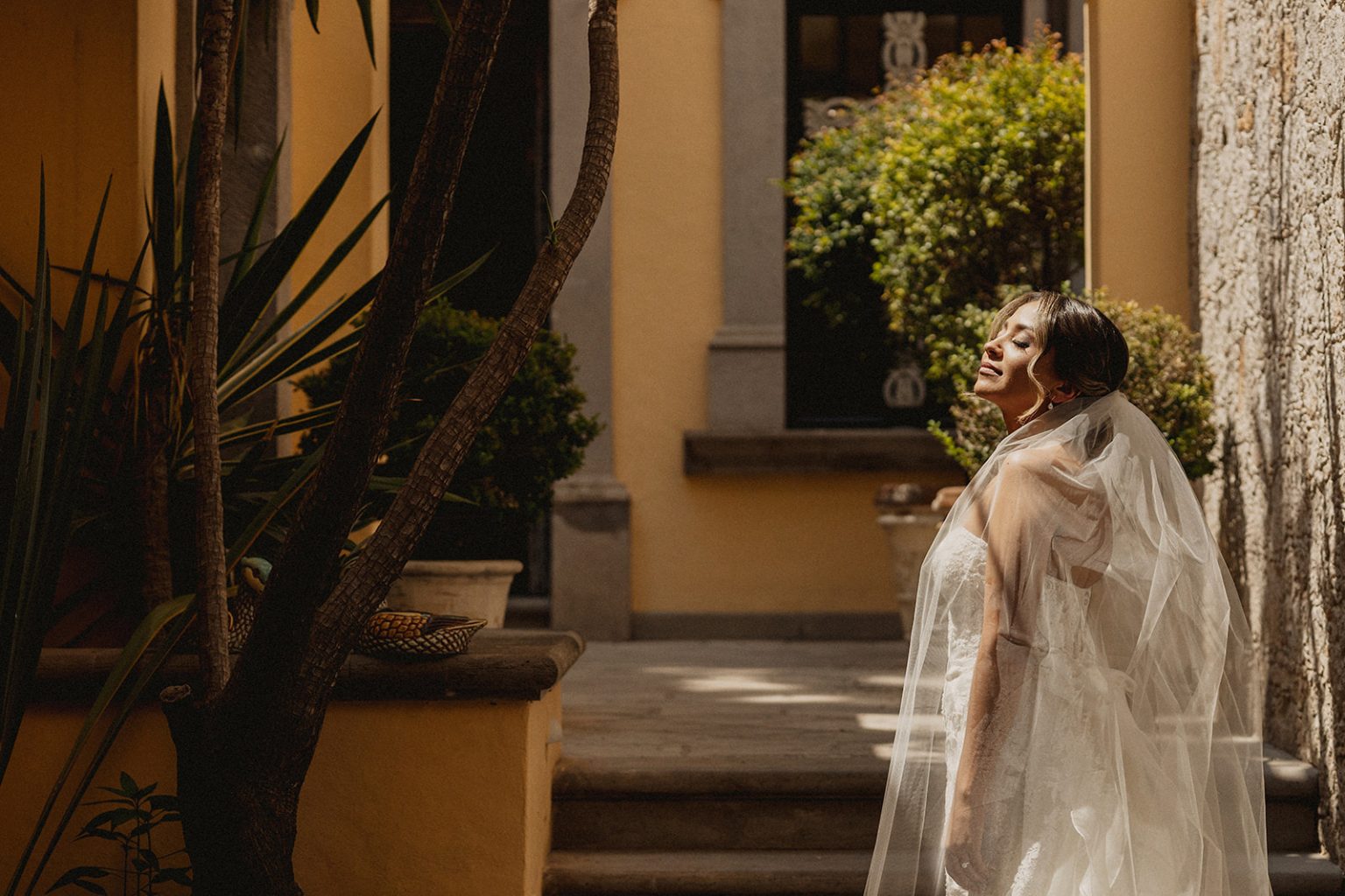 Ceci & Alex - TWB Blog | Todo para tu Boda: Proveedores, Lugares y Consejos