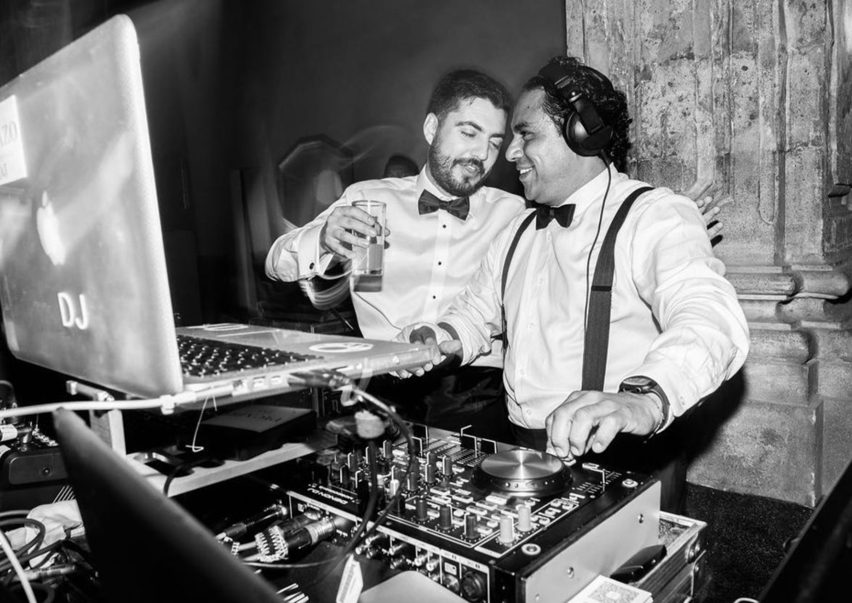 5 DJs en tendencia para tu boda - The Wedding Board